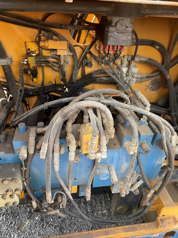 Liebherr HS855 HD for sale | Used Liebherr HS855 HD Crawler Cranes for ...