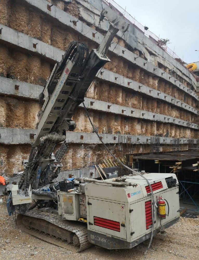 Comacchio MC15 for sale | Used Comacchio MC15 Mini Piling / Anchoring ...