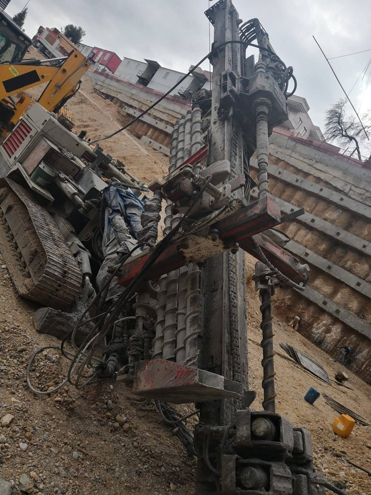 Comacchio MC15 for sale | Used Comacchio MC15 Mini Piling / Anchoring ...
