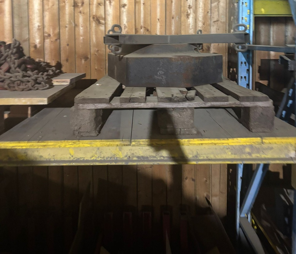 Banut 700 for sale | PF 40623 | Used Banut 700 Hammer Piling Rigs ...